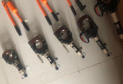 China Lichtgewichtcrimper van de Lengte Hydraulisch Draad Maximum Knipsel 100mm Gepantserde Kabel van Cu/Al Te koop