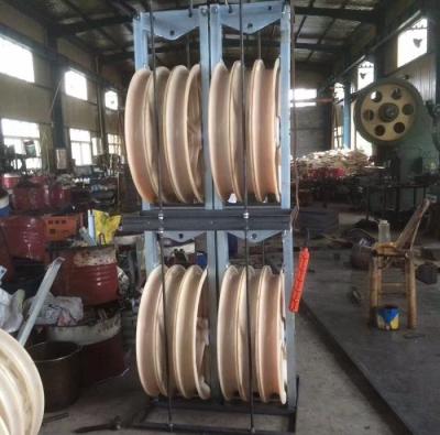 Cina Linea di trasmissione sopraelevata che mette insieme i blocchi con i covoni d'acciaio di nylon in vendita