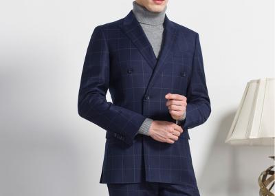中国 ダブルの人のタキシードの結婚式はピーク折りえり4の袖ボタンに適します 販売のため
