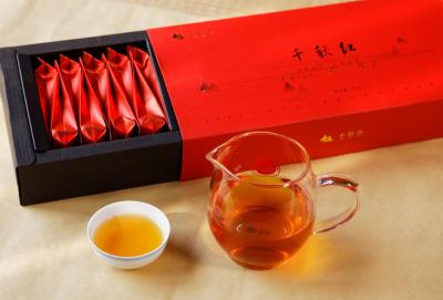 中国 パインウッドの乾燥の発酵したスモーキーなラプサン・スチョン有機紅茶 販売のため