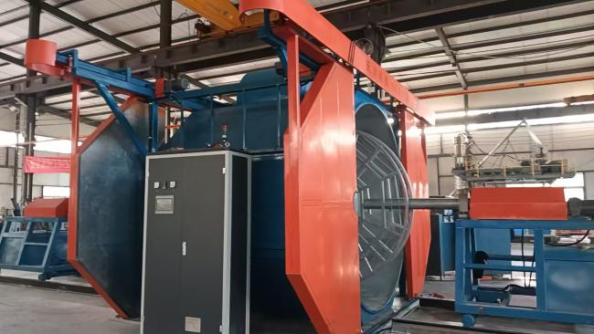 Shuttle Rotomolding Machine - Operational View