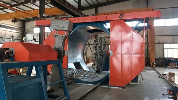 Quality Revolutionize Your Production Process with Shuttle Rotomolding Machine Guaranteed for sale