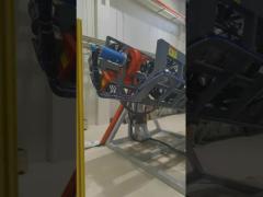Машина для обработки сырья с помощью ротомольдинга