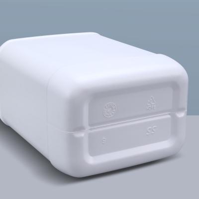 China UMETASS 5L Food Grade Jerry Can with HDPE Plastic Material and Tamper-Proof Cover for sale