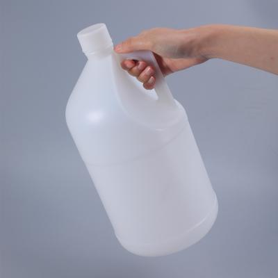 China 1 Gallon HDPE Square Chemical Detergent Jerry Can with Easy Grip Handle for sale