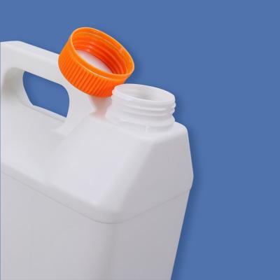 China 5L HDPE Plastic Jerry Can for Oil Water Wine and Spice Transport In Mold Label Printing for sale