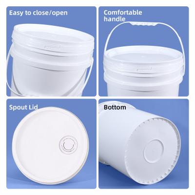 Cina Botti di plastica di qualità alimentare con coperchio in vendita