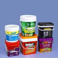China Bulk Square Two Gallon Plastic Buckets With Screw Lids Engine Oil Storage Customized for sale