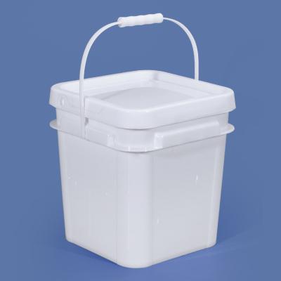 China Reusable Square Beverage Bucket Plastic Bulk 5 Gallon Buckets With Lids for sale