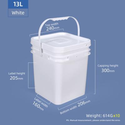 China Reusable Square Beverage Bucket Plastic Bulk 5 Gallon Buckets With Lids for sale