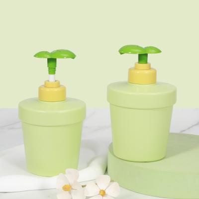 China Umetass Grüne Plastik-Shampoo-Flasche für Kinder mit Pump-Reiseshampoo und Conditioner-Flasche zu verkaufen