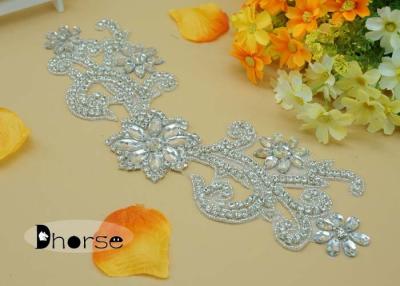 China Het Ijzer van Blingsbling op Bergkristal Geparelde Applique voor Huwelijkskleding Te koop