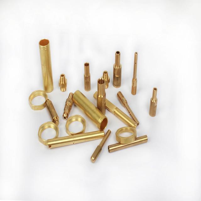 r32 gtrフェンダーはさみ金