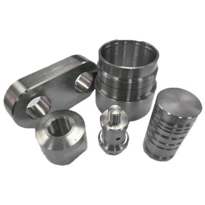 Cina L'automobile lavorante di alluminio su ordinazione di CNC parte 5 la tolleranza di asse 0.05mm in vendita