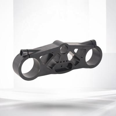 Cina Il CNC su ordinazione di precisione di Yixin ha lavorato le parti a macchina del motociclo che anodizzano la spazzolatura in vendita
