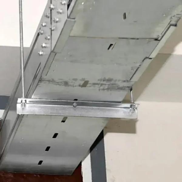 Quality galvanized steel Gi Perforated Cable Tray Sizes Custom Solid Bottom for sale