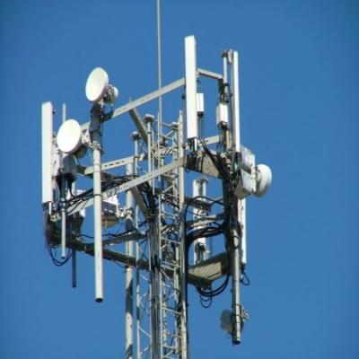 Cina Torre di acciaio ad angolo galvanizzato a 4 gambe 50M Cella di telecomunicazione Mastro angolare in vendita