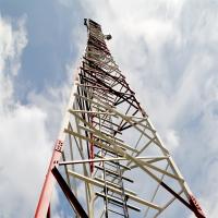 China High Resolution Triangular Radio Telecom 3 Legged Angular Steel Tower 40M/S for sale