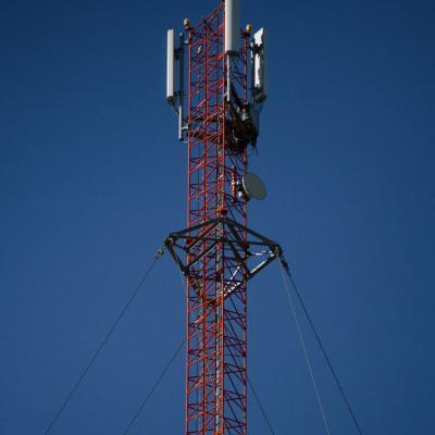 China Wireless Communication Maintenance-Free Guyed Tower Pre-Galvanized Steel For Remote Rural Area for sale