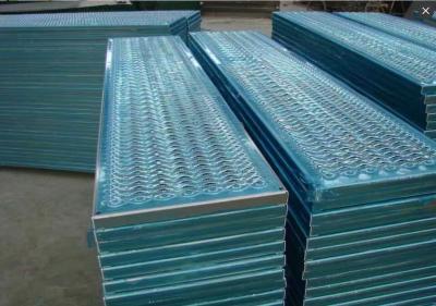 China No perforada la placa de metal de la resbalón para la plataforma, escaleras de la placa de piso del metal desliza resistente en venta