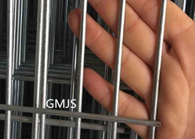 China 2.0-4.0mm Galvanized Welded Wire Fence Panels For Small Pets Cage for sale