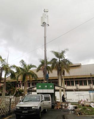 China Mastro telescópico neumático de 25 m con bloqueo cargas útiles de 200 kg NR4200-25000-200L para torre de telecomunicaciones móviles en venta
