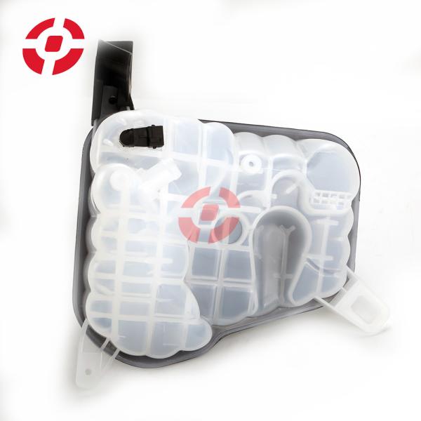 Quality C2D36671 Auto Cooling Systems Engine Radiator Cooling Pot Coolant Expansion for sale