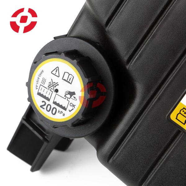 Quality C2D36671 Auto Cooling Systems Engine Radiator Cooling Pot Coolant Expansion for sale