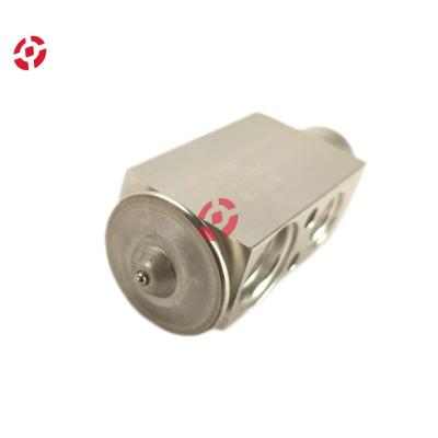 Cina LR016631 Valvola di espansione del condizionatore per Land Rover Freelander 2 2006-2015 Range Rover Evoque/Land Rover Discovery Sport in vendita
