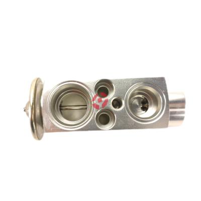 Cina LR016631 Valvola di espansione del condizionatore per Land Rover Freelander 2 2006-2015 Range Rover Evoque/Land Rover Discovery Sport in vendita