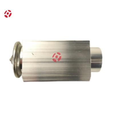 Cina LR016631 Valvola di espansione del condizionatore per Land Rover Freelander 2 2006-2015 Range Rover Evoque/Land Rover Discovery Sport in vendita