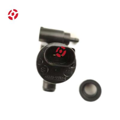 China Brand New Auto Parts Wiper Spray Motor Side Headlamp Washer Pump OE LR002301  DMC500020 for Land Rover Freelander for sale