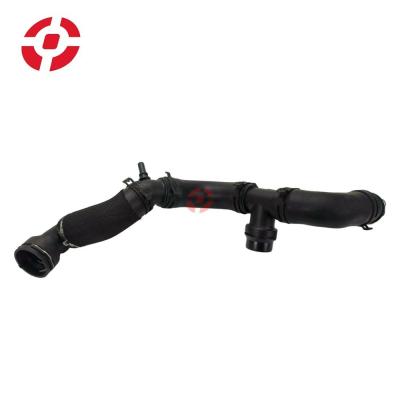 China Radiator top hose for Land Rover Upper radiator pipe OE LR034641 Coolant water hose for sale