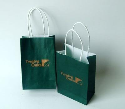China Green Color Printing White Kraft Paper Shopping Bag Strong Quality 5KG Capacity for sale