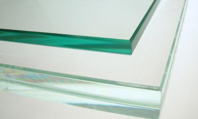 Cina Cina vetro temperato ultra chiaro personalizzato 2mm-19mm in vendita