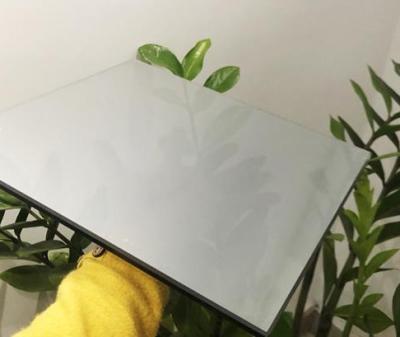 Cina 3 mm/4 mm/5 mm/8 mm vetro riflettente a bassa tinta per edifici / automobili in vendita