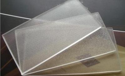 Cina Vetro solare fotovoltaico a dura resistenza rinforzato per la costruzione di tetti per pareti a tenda in vendita