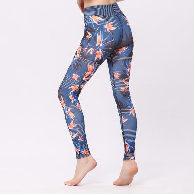 Cina Calzamaglia floreali modellate su misura di allenamento di Waisted dell'ascensore dell'anca dei pantaloni di yoga alte in vendita
