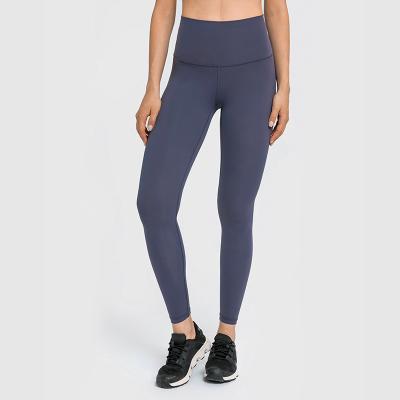 Cina pantaloni di nylon di yoga di forma fisica delle donne di 220gsm 80% che modellano multi svago Capris di sport della tasca in vendita