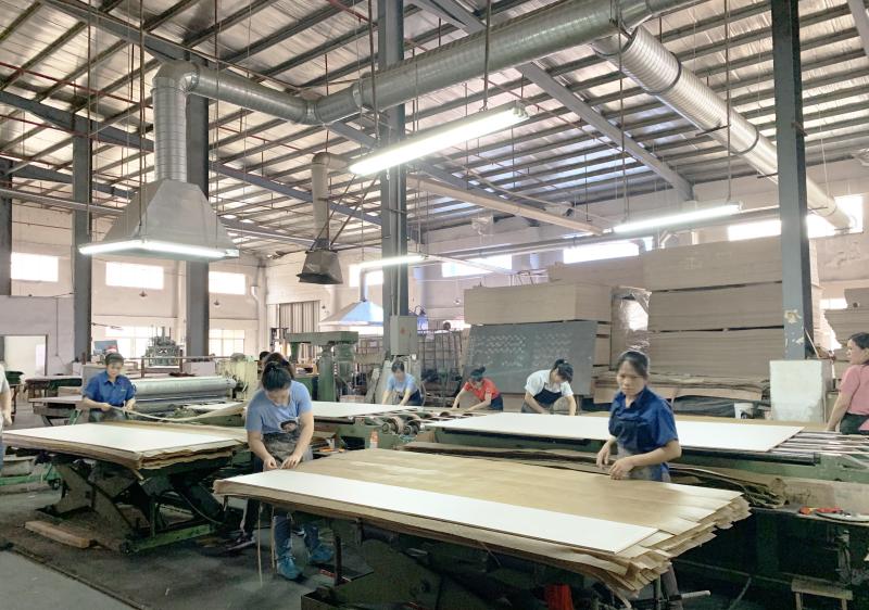 Geverifieerde leverancier in China: - Dongguan Lingfeng Wood Industry Co., Ltd.