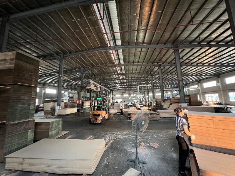 Geverifieerde leverancier in China: - Dongguan Lingfeng Wood Industry Co., Ltd.