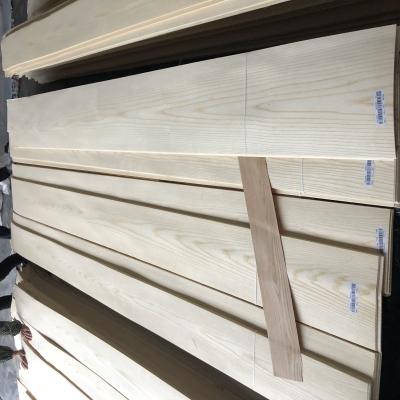 Cina Ingrosso di cenere bianco naturale 0,3 mm/0,45 mm/0,5 mm/0,6 mm AA rivestimento di cenere di grano retto in vendita