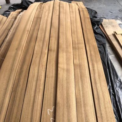 Cina Fornitura di fabbrica Veneer di legno naturale 0,2 mm 0,3 mm 0,5 mm 1 mm 2 mm 3 mm Veneer di teak birmano naturale in vendita