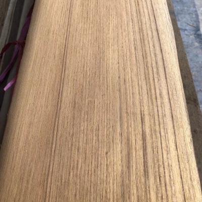 Cina Fornitura di fabbrica Veneer di legno naturale 0,2 mm 0,3 mm 0,5 mm 1 mm 2 mm 3 mm Veneer di teak birmano naturale in vendita