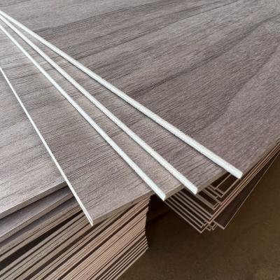 Cina Impiallacciatura resistente ai raggi UV Compensato rivestito Anima in legno Multiscene Inodore in vendita