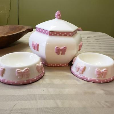 China Capricieuze Roze Boog Elegante Cat Bowls 5“ Binnen Ceramische de Hondkommen van Dia Ceramic Rabbit Food Bowl Te koop