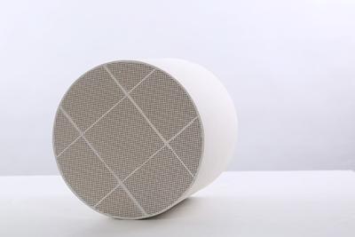 China 100 CSI Catalytic Converter Substrate Cordierite Diesel Particulate Filter For Car for sale