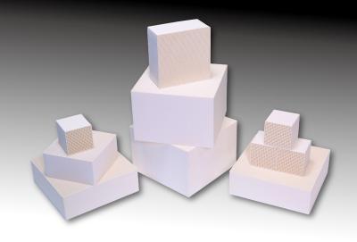 China Honeycomb Ceramic White SiO2 MgO For Industrial VOC for sale