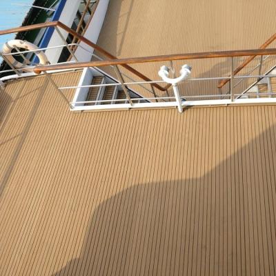 Cina 190mm/50mm Larghezza pavimento yacht durevole e elegante PVC Teak Decking per un aspetto di classe in vendita