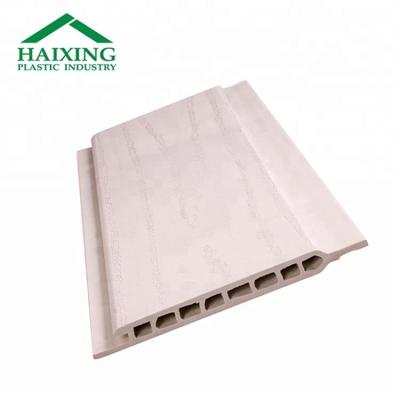 Cina Pannelli da parete WPC a schiuma di PVC composito per uso esterno con materiale di schiuma di WPC in vendita